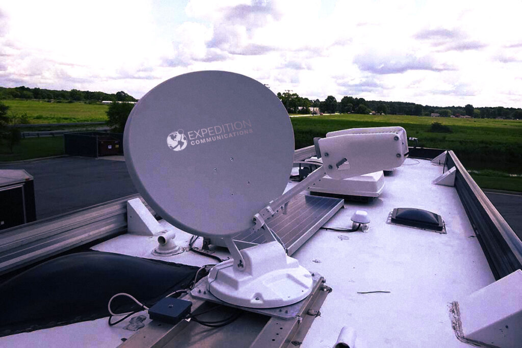 Hybrid Cellular and Satellite Internet Systems - Expedition Communications